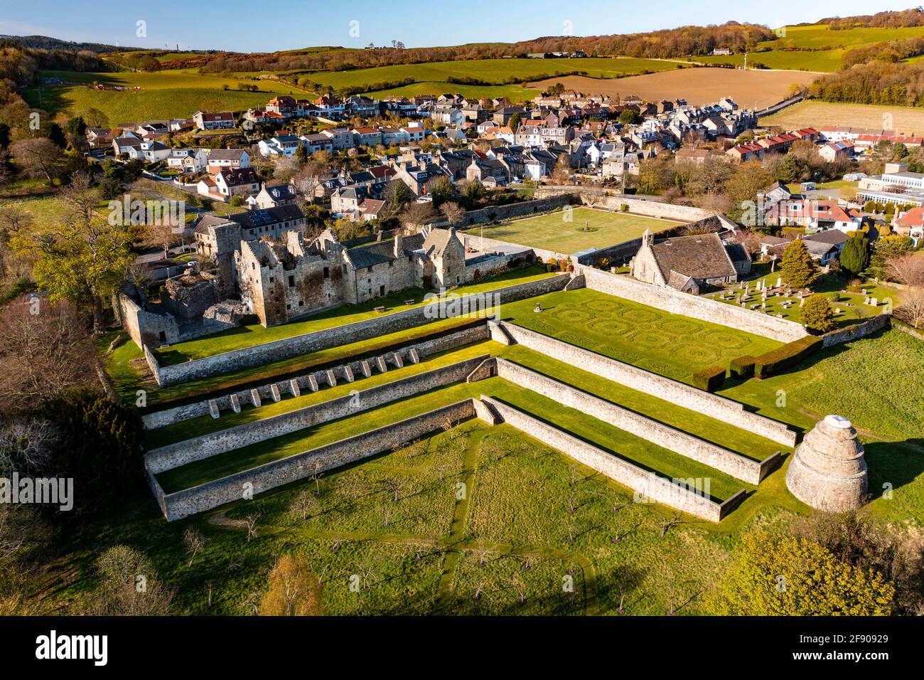 Aberdour fife hi-res stock photography and images - Alamy