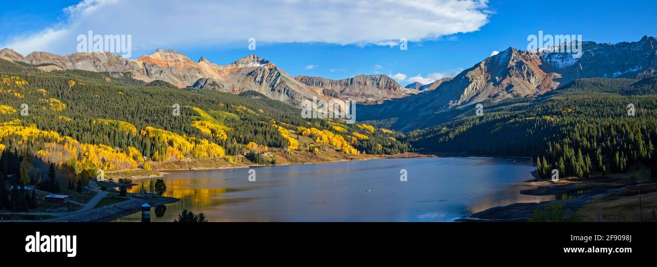 Colorado mountain lake hi-res stock photography and images - Alamy
