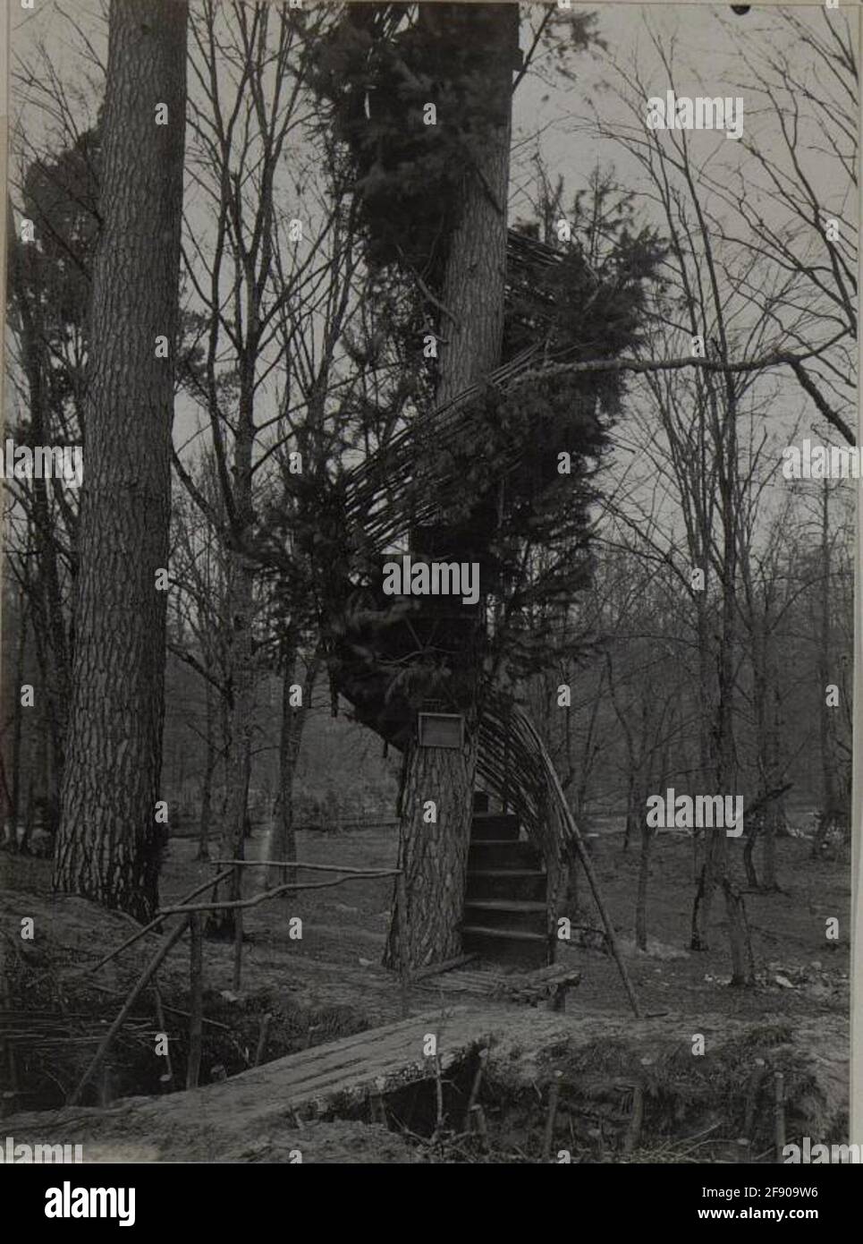 Climbing to an observer level at the infantry regiment 84 Stock Photo ...