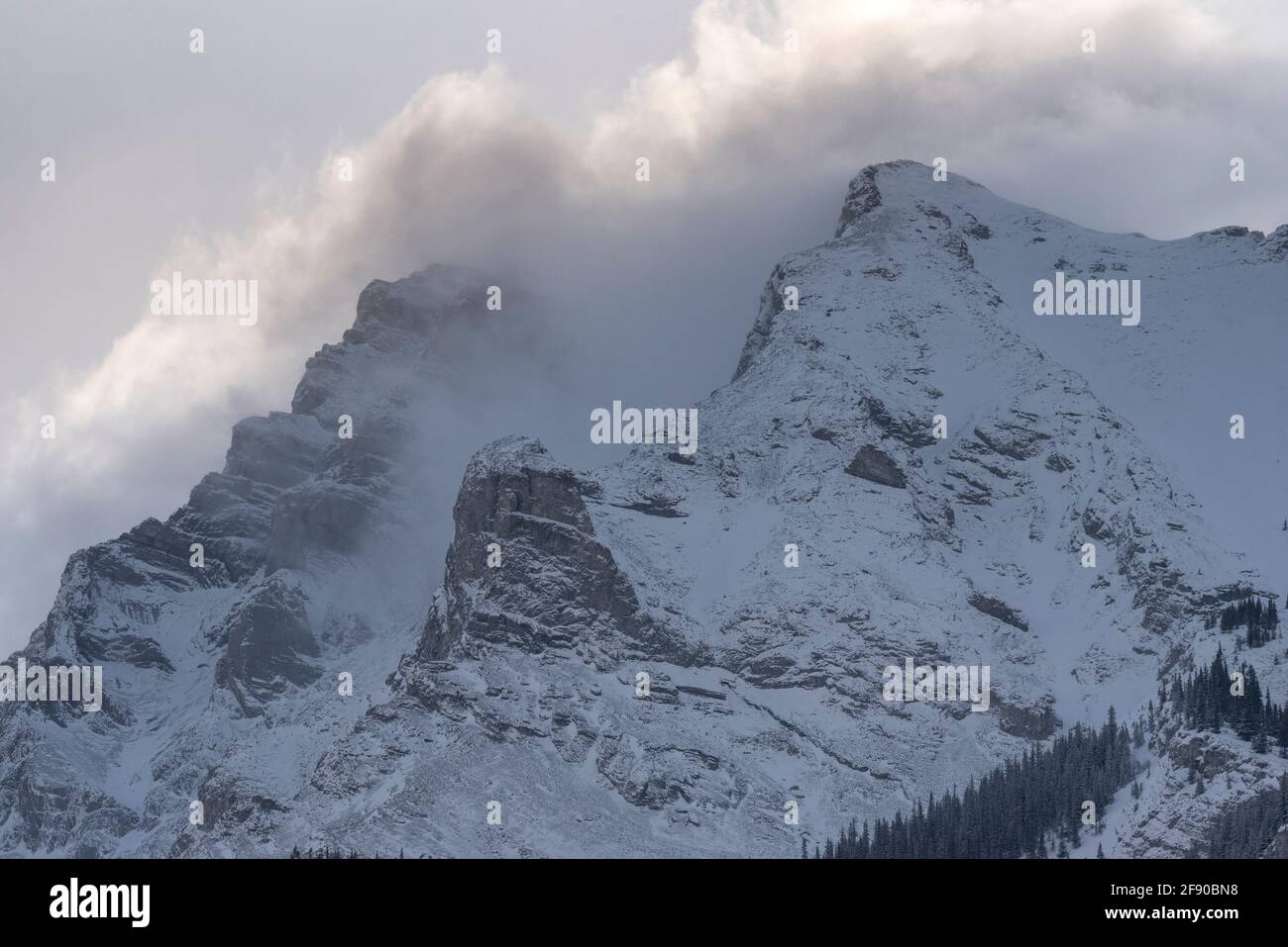 Mount Inglismaldie in winter, Lake Minnewanka, Banff National Park ...