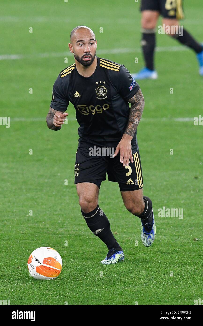 Sportphotos hi-res stock photography and images - Alamy