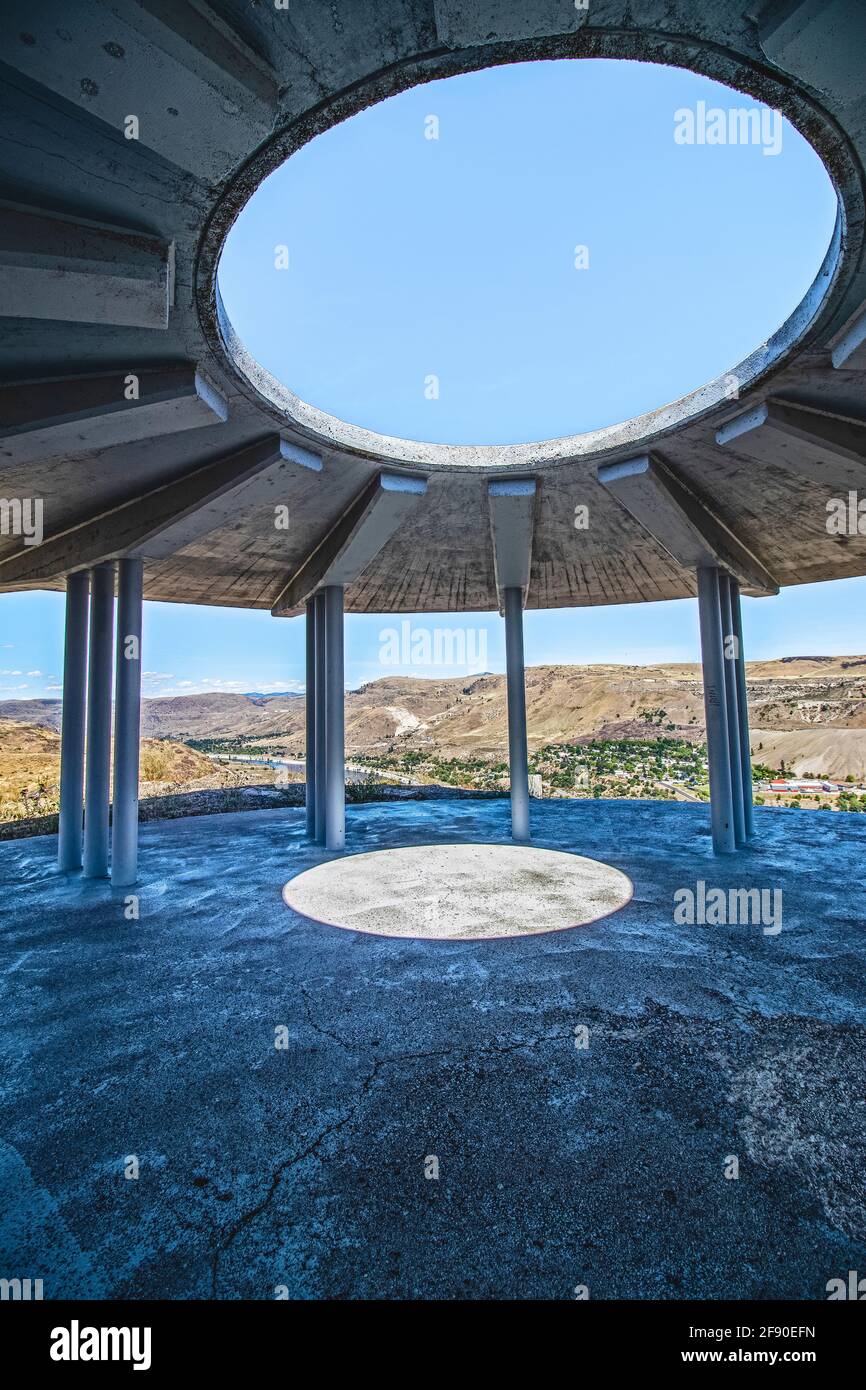 Grand Coulee Dam view observatory Stock Photo - Alamy