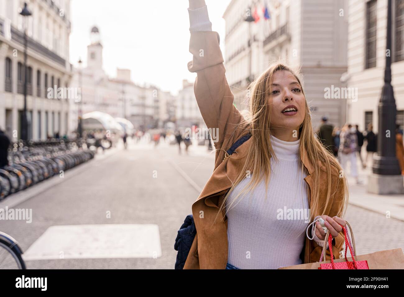 Female taxi cab driver hi-res stock photography and images - Alamy