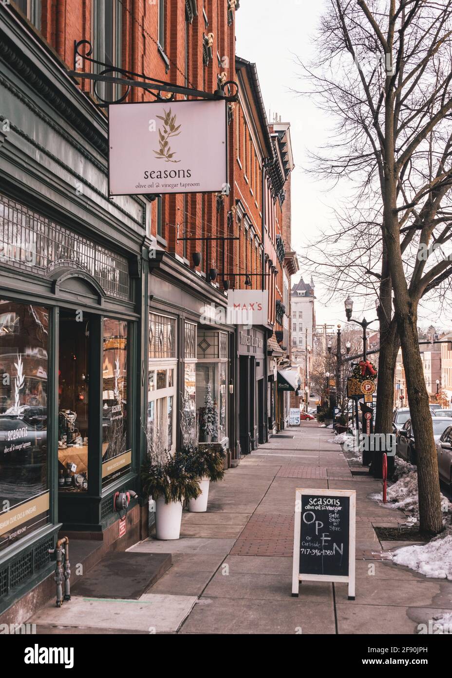 Businesses on King Street in Lancaster, Pennsylvania Stock Photo - Alamy
