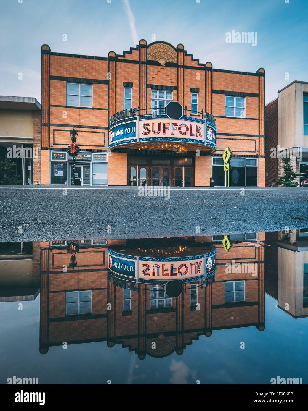 The Suffolk Theater, in Riverhead, Long Island, New York Stock Photo ...