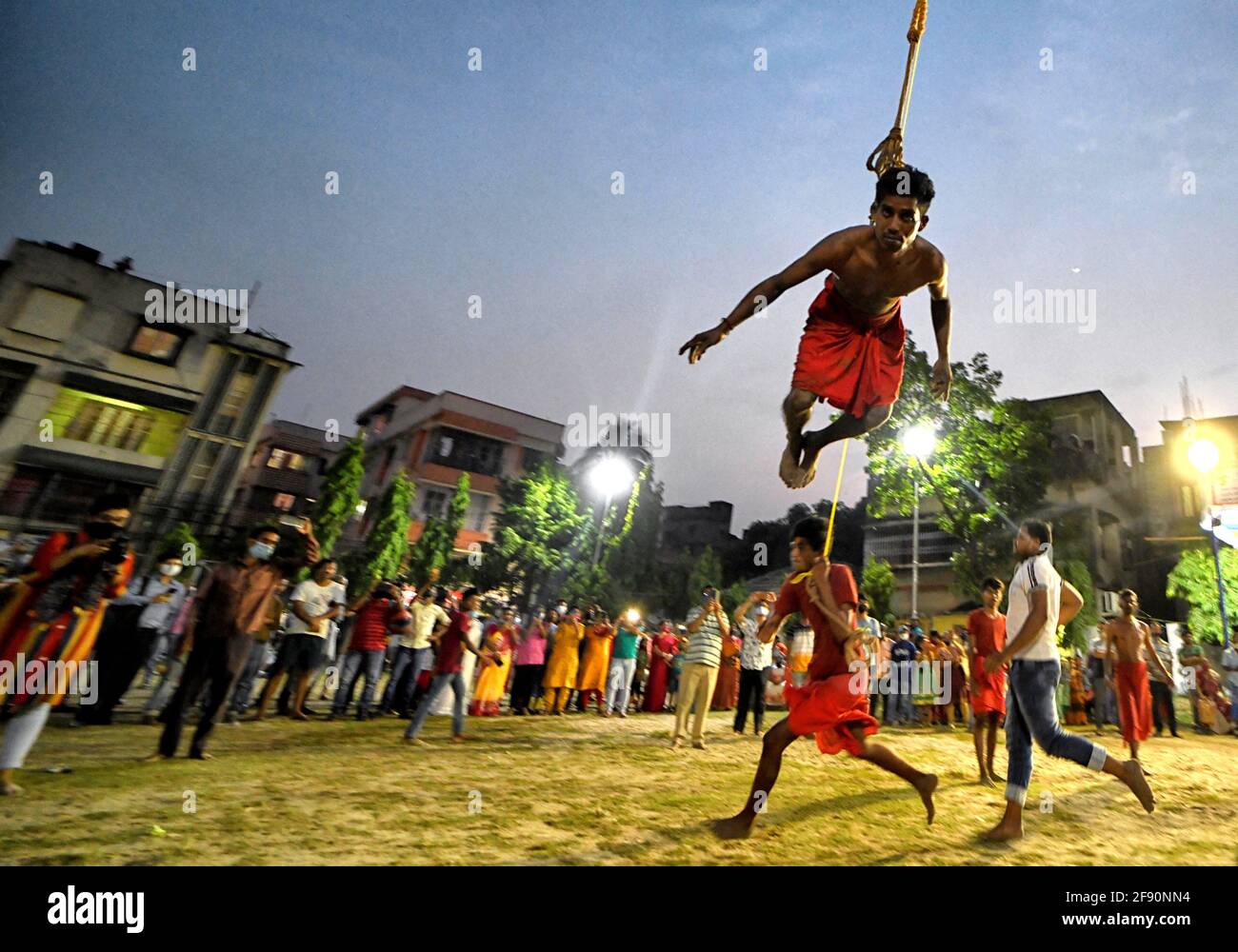 Devotee doing puja hi-res stock photography and images - Alamy