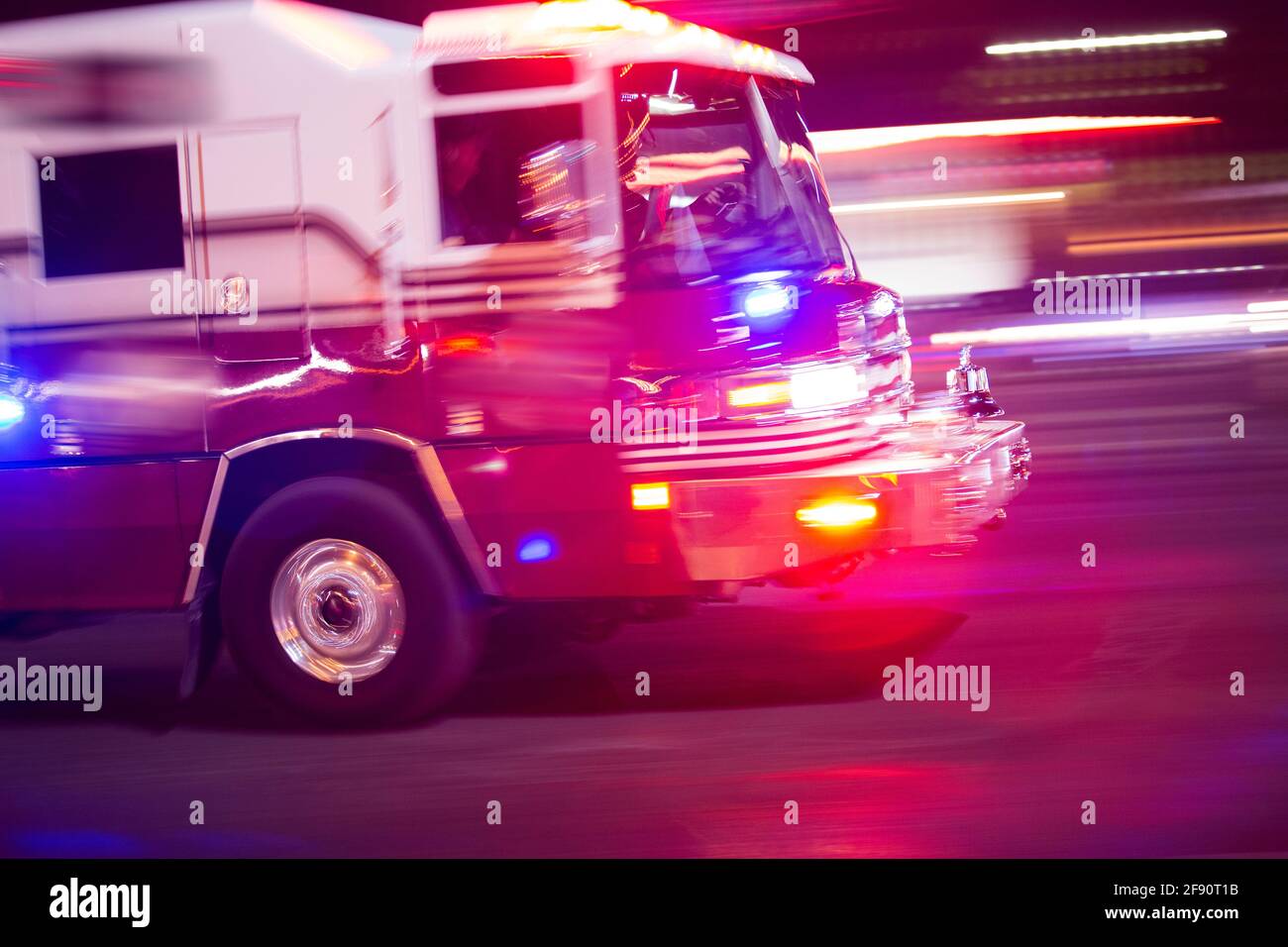 Emergency services vehicle hi-res stock photography and images - Alamy