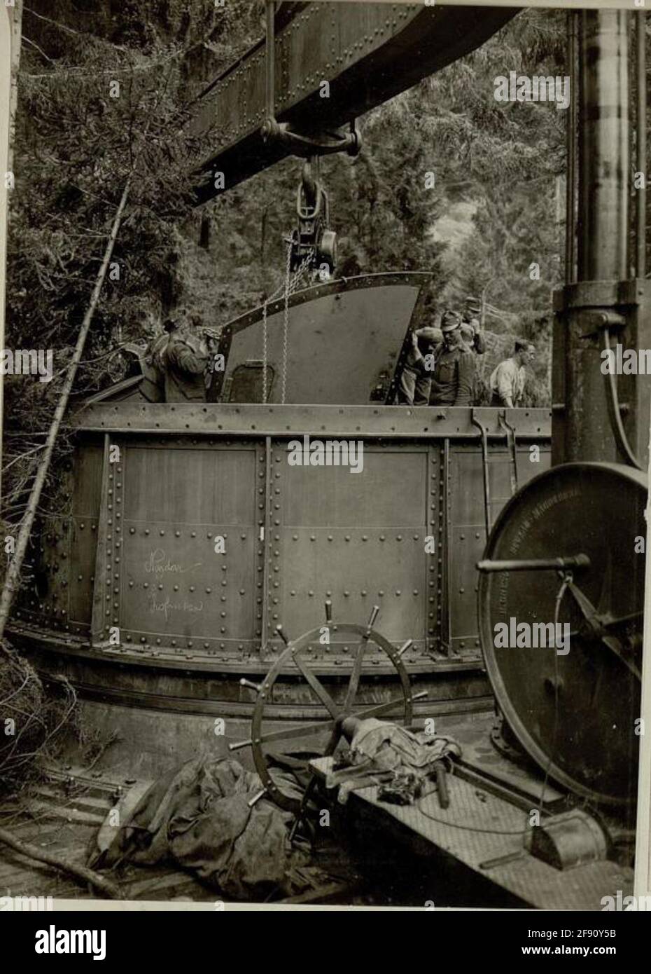 Coasts How to Haitz L / 15, Battery 3, position in the Lesachtal. Cover ...