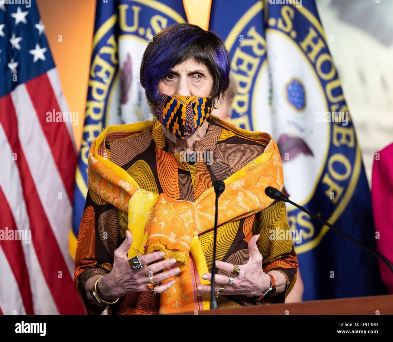 Rosa delauro hi-res stock photography and images - Alamy