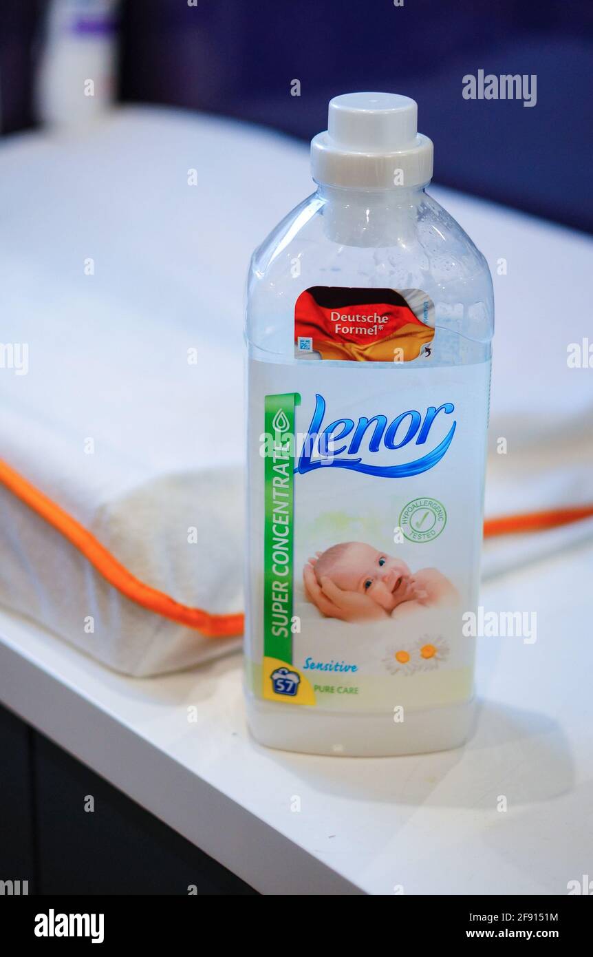 Lenor brand hi-res stock photography and images - Alamy