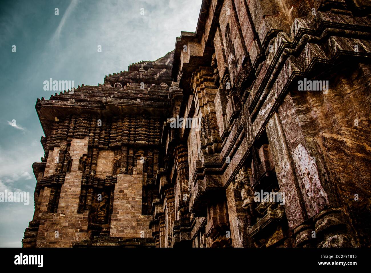 Konark temple sculptures hi-res stock photography and images - Alamy