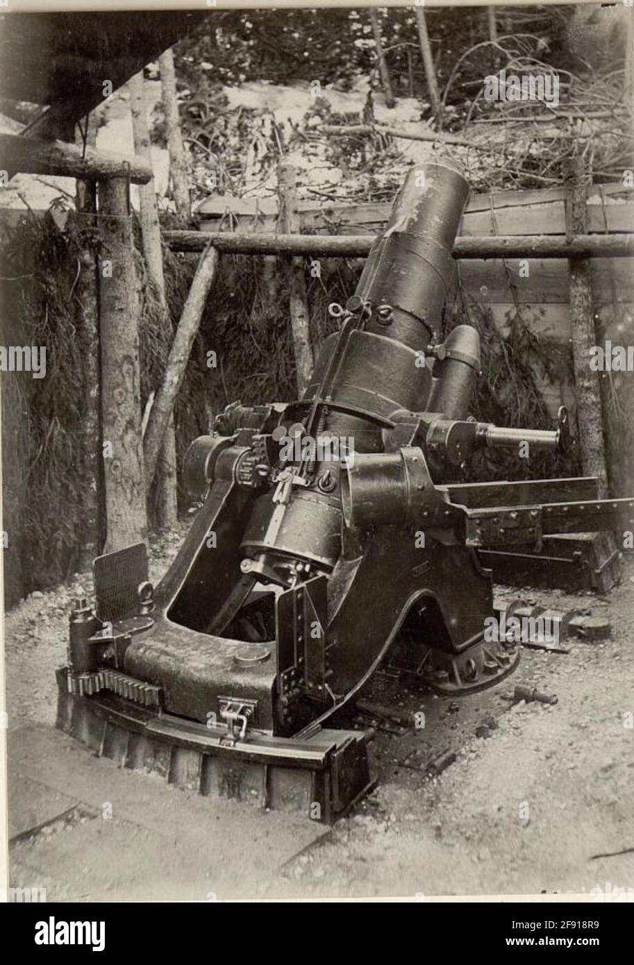 Trench mortar 1915 hi-res stock photography and images - Alamy