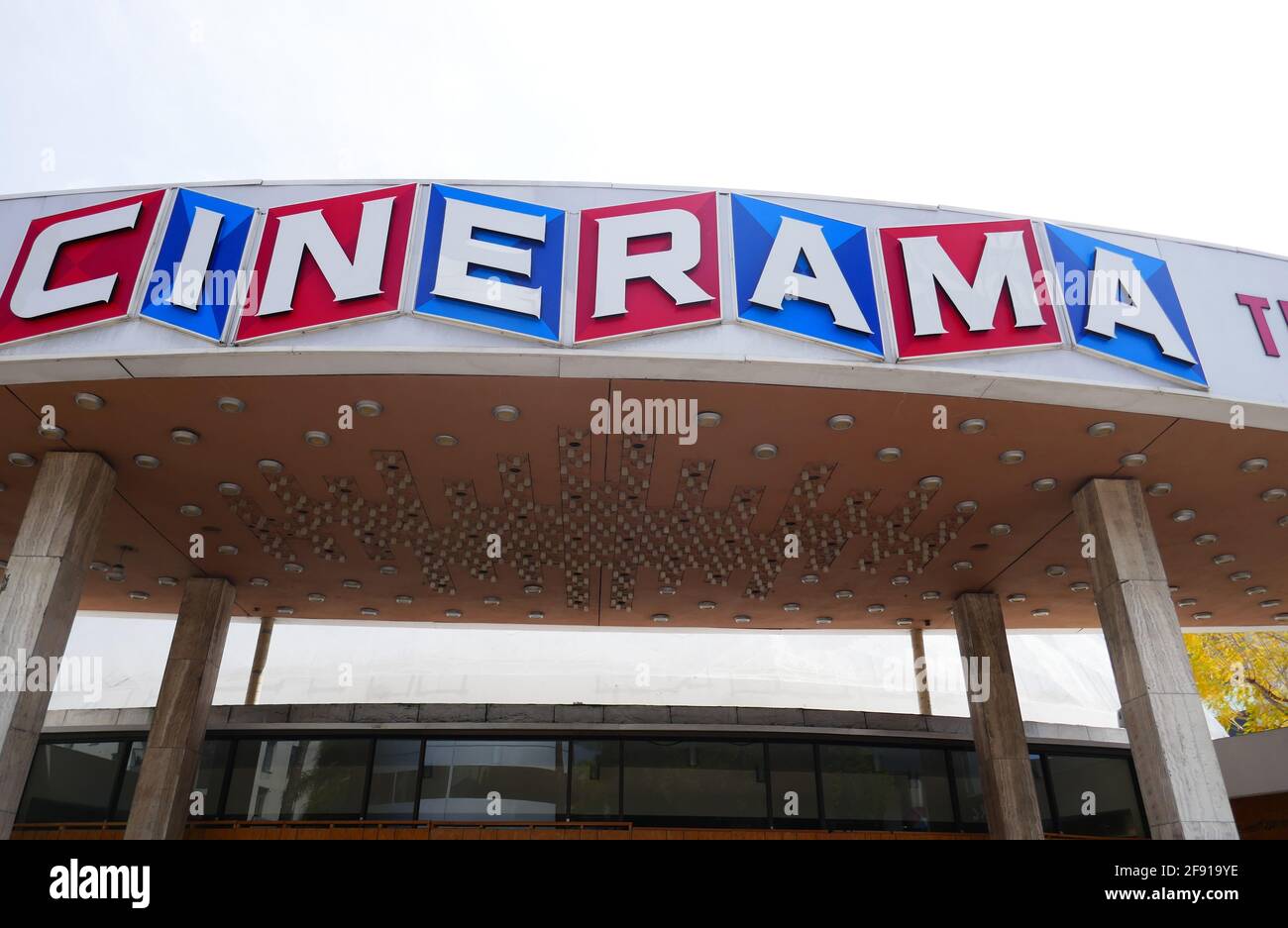 Pacific's cinerama theatre hi-res stock photography and images - Alamy
