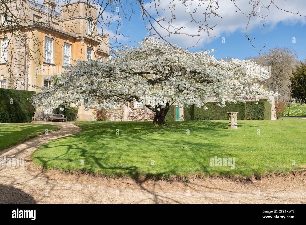 Overbury estate in the cotswolds hi-res stock photography and images ...