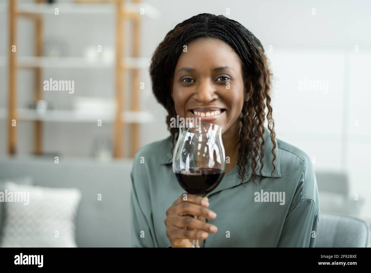 Older women drinking alcohol hi-res stock photography and images - Alamy