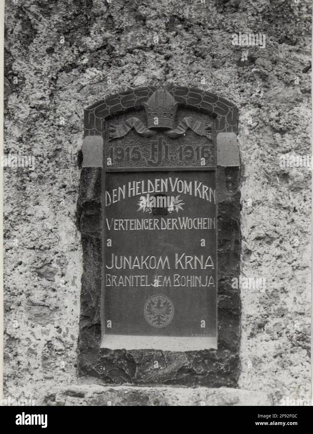 Plaque memorial monument dedication hi-res stock photography and images - Alamy