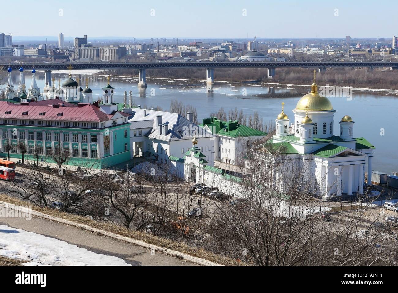 Panoramic views of the port city with churches, a river and a bridge ...