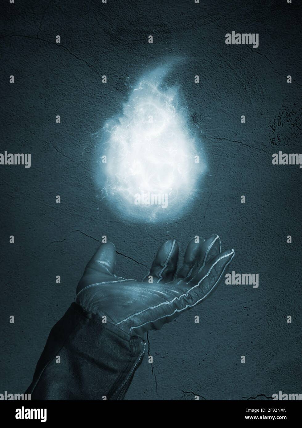 Hand magical light palm hi-res stock photography and images - Alamy