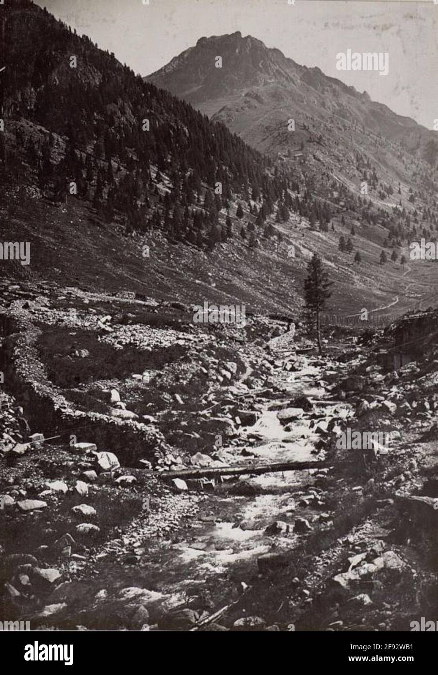 Historical war positions hi-res stock photography and images - Alamy