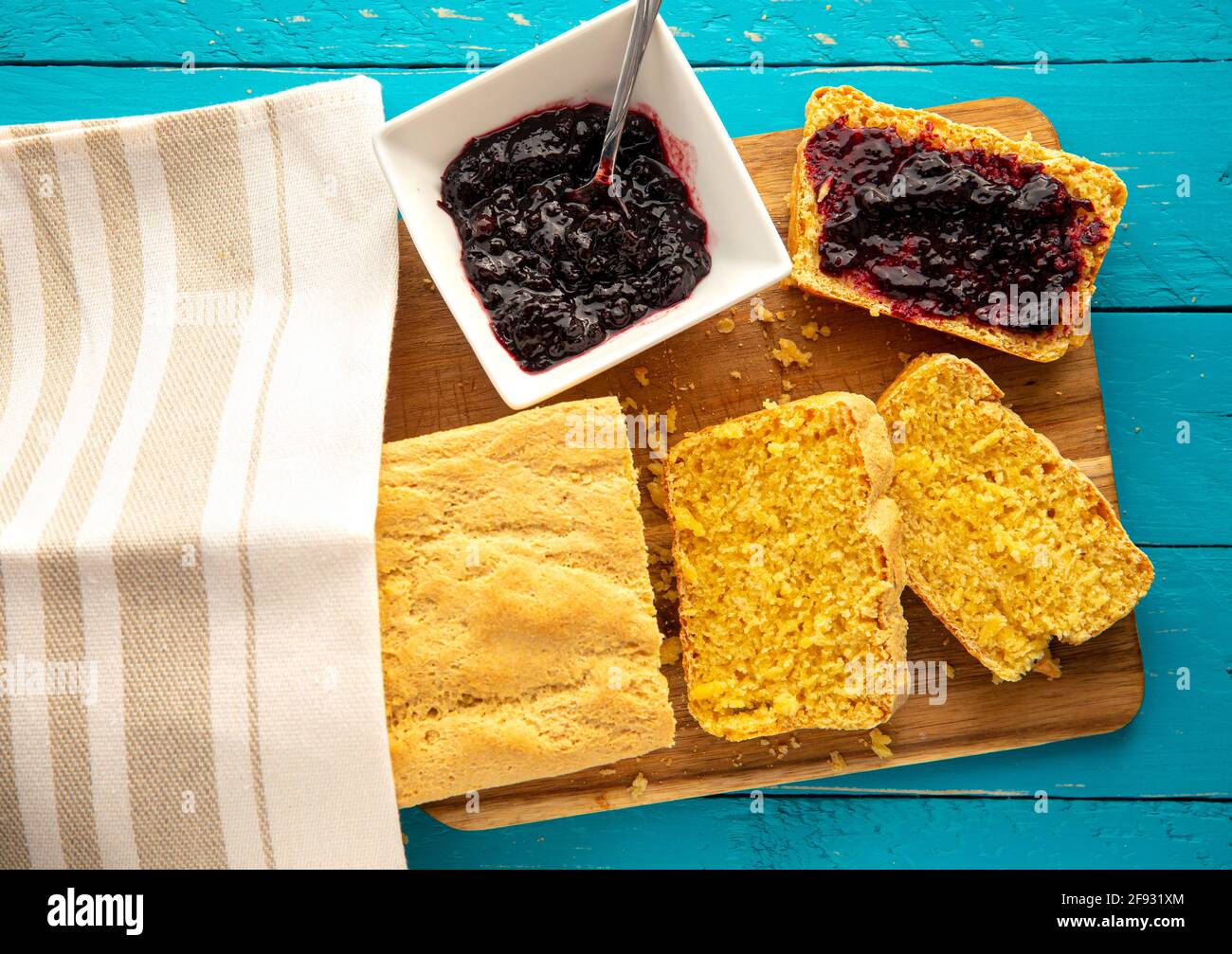 Cutting room square hi-res stock photography and images - Alamy