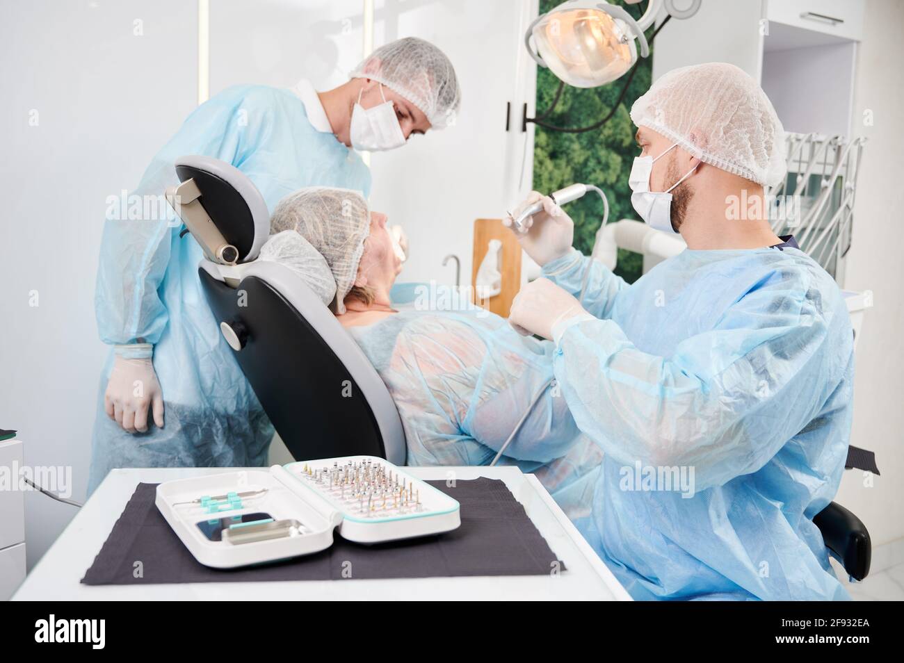 Surgical caps hi-res stock photography and images - Alamy