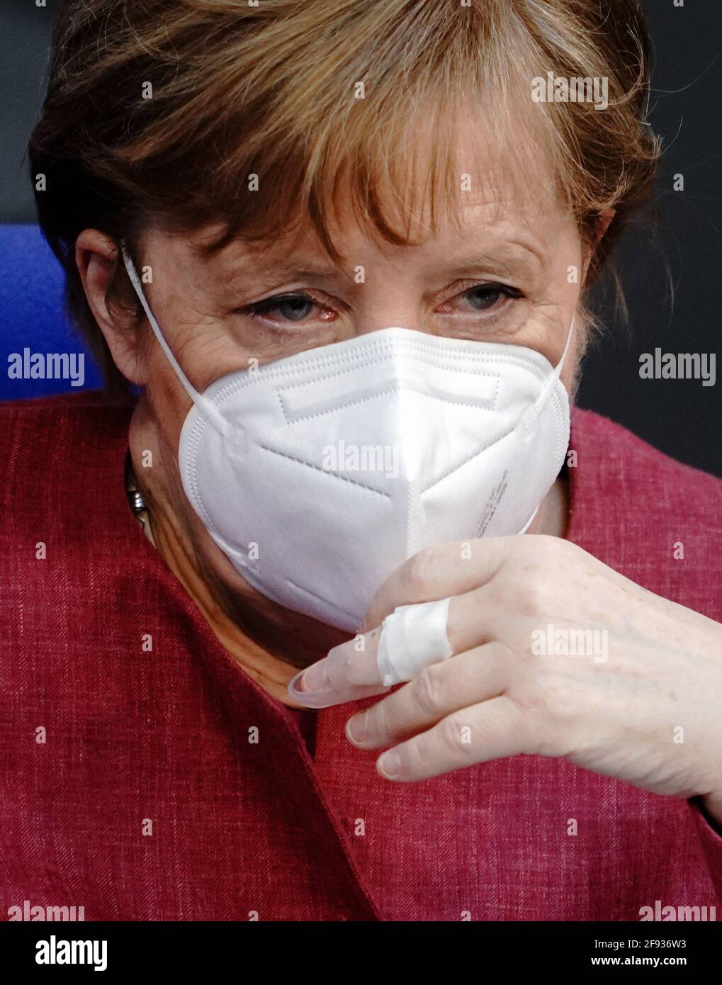 Berlin, Germany. 16th Apr, 2021. Chancellor Angela Merkel (CDU) attends ...