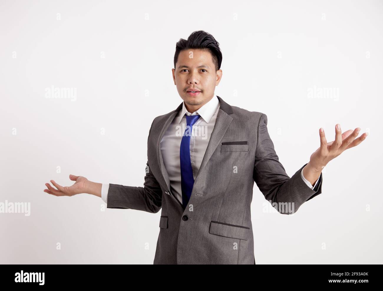 businessman ready to work expression office work concept looking at the ...