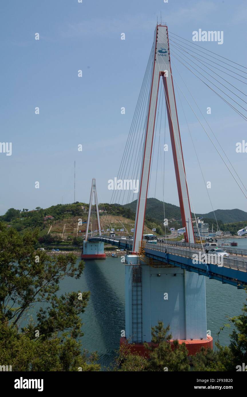 Yeosu dolsan bridge hi-res stock photography and images - Alamy