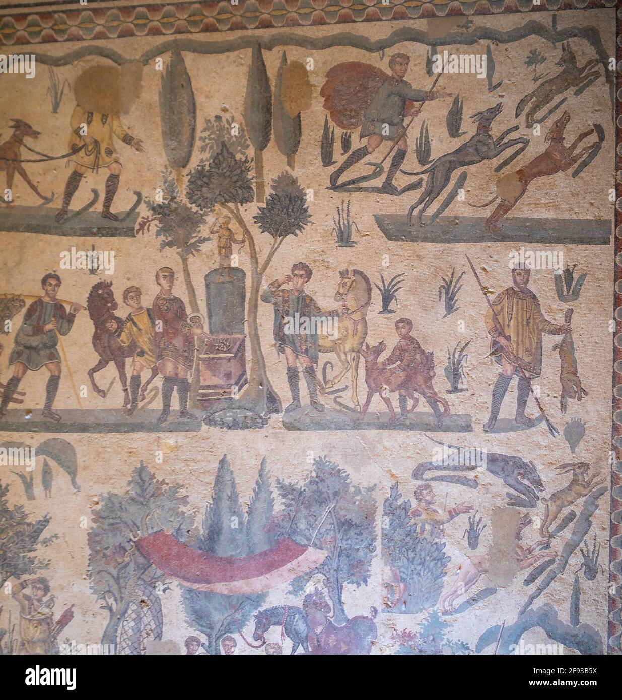 Mosaic roman rabbit hi-res stock photography and images - Alamy