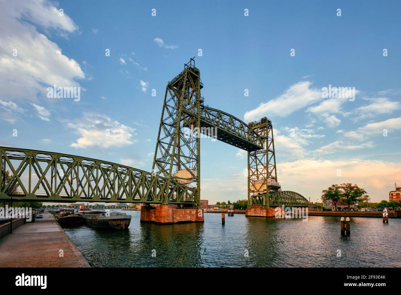 De hef lift bridge hi-res stock photography and images - Alamy