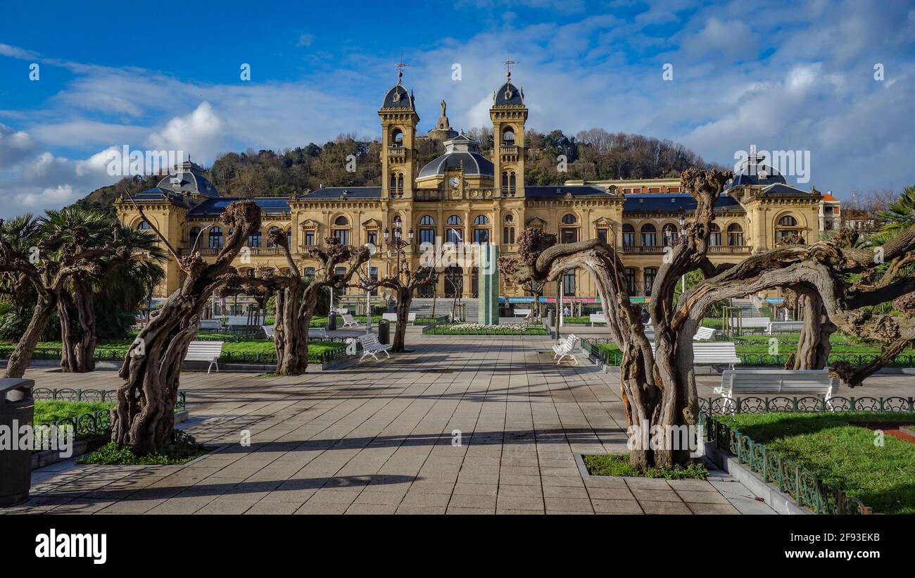 San Sebastian, Spain - April 2, 2021: Tamarind trees in front of city ...