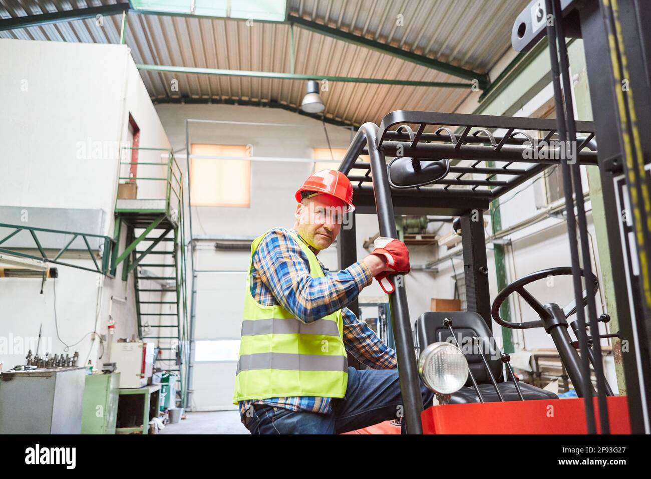 Warehouse clerk with experience as a forklift driver on the forklift in ...