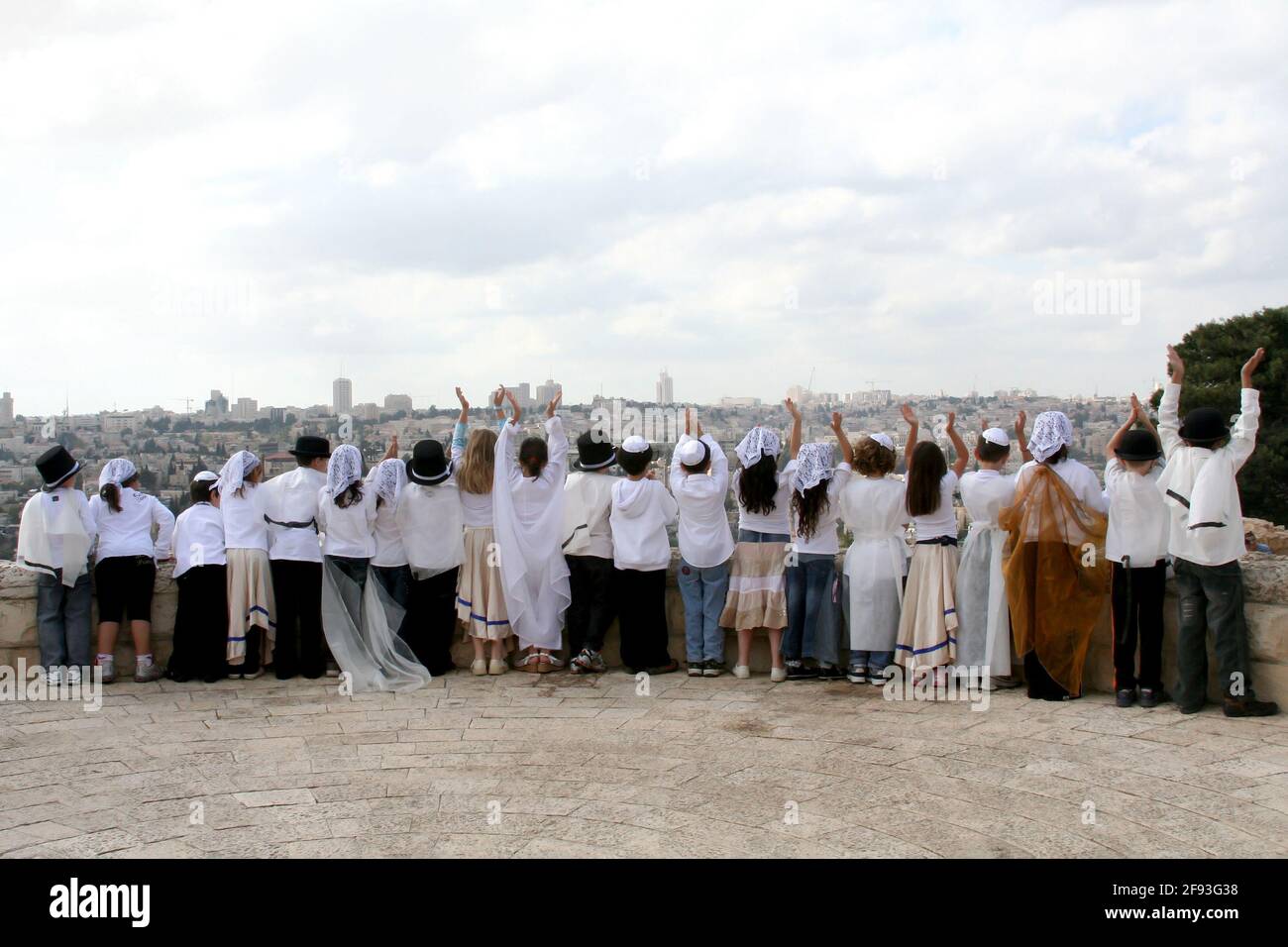 Simchat torah hi-res stock photography and images - Alamy