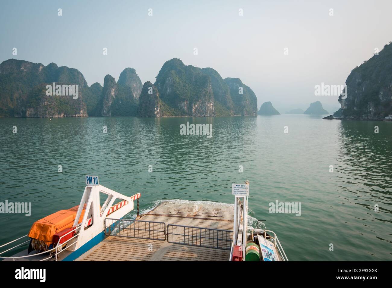 Sailing through Ha Long Bay, Vietnam Stock Photo - Alamy