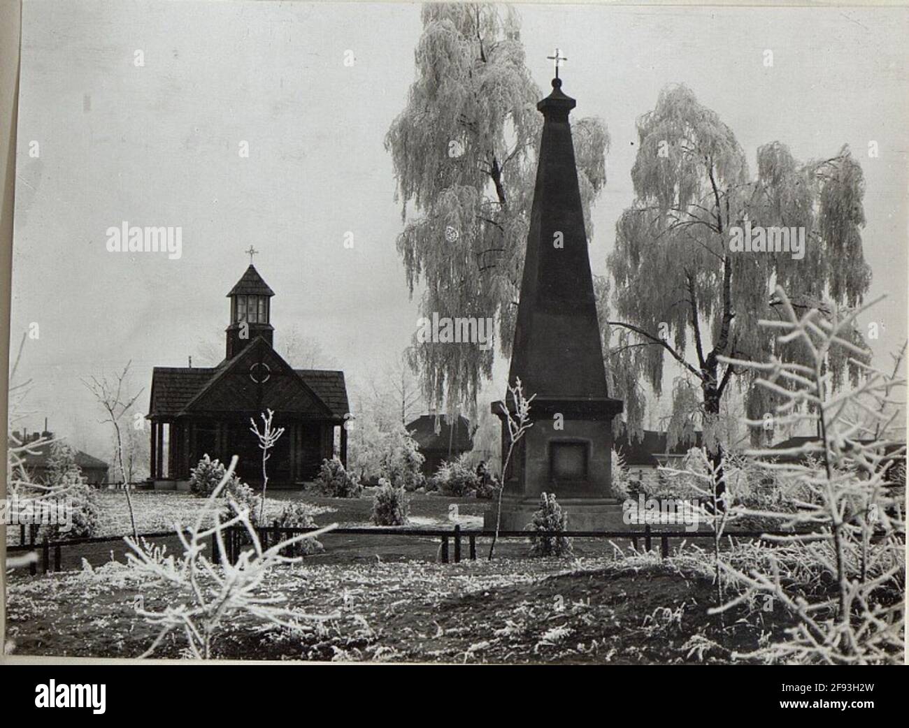 Russian russian russian graves monuments hi-res stock photography and ...