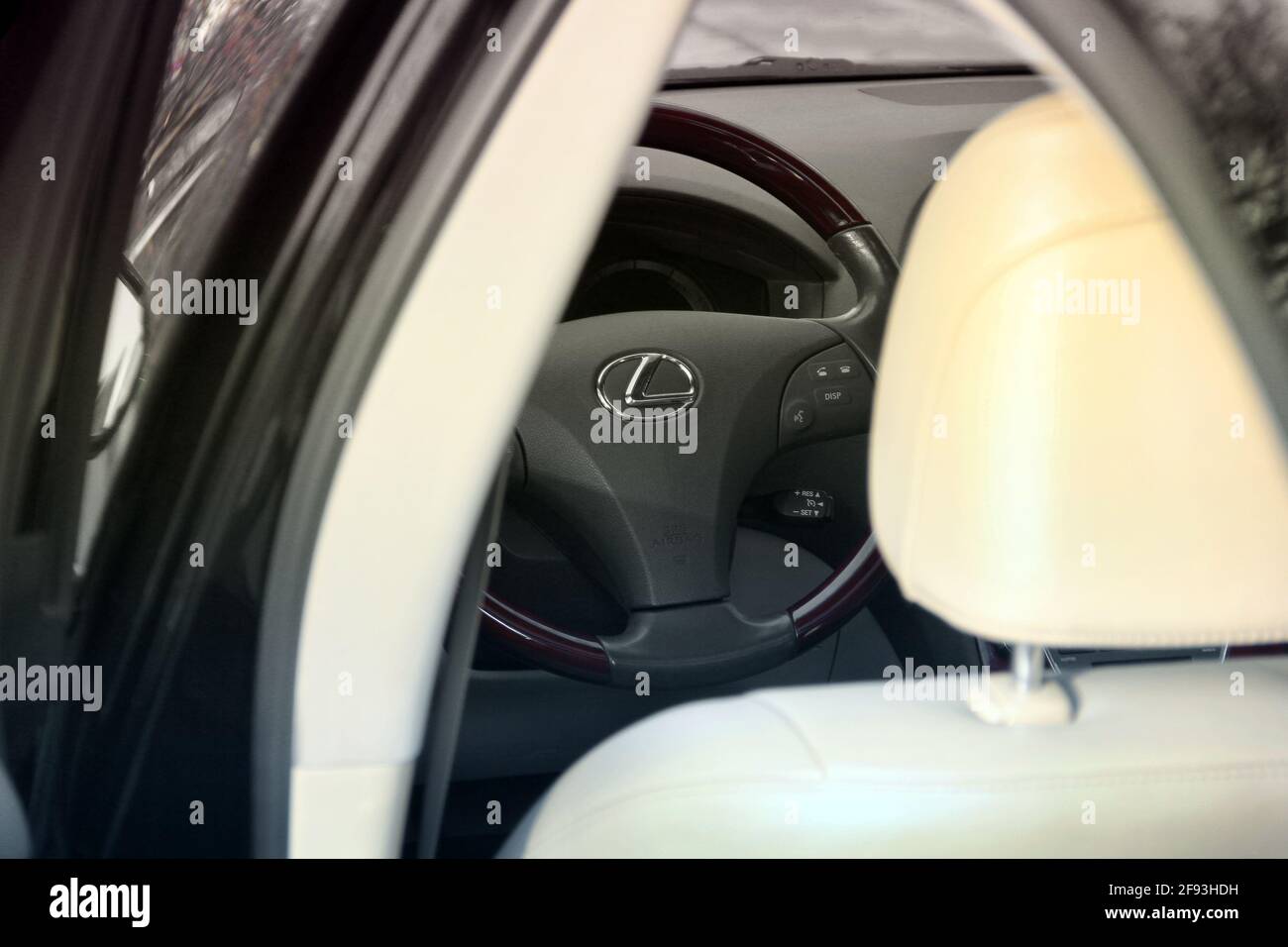 2018 lexus is hi-res stock photography and images - Alamy