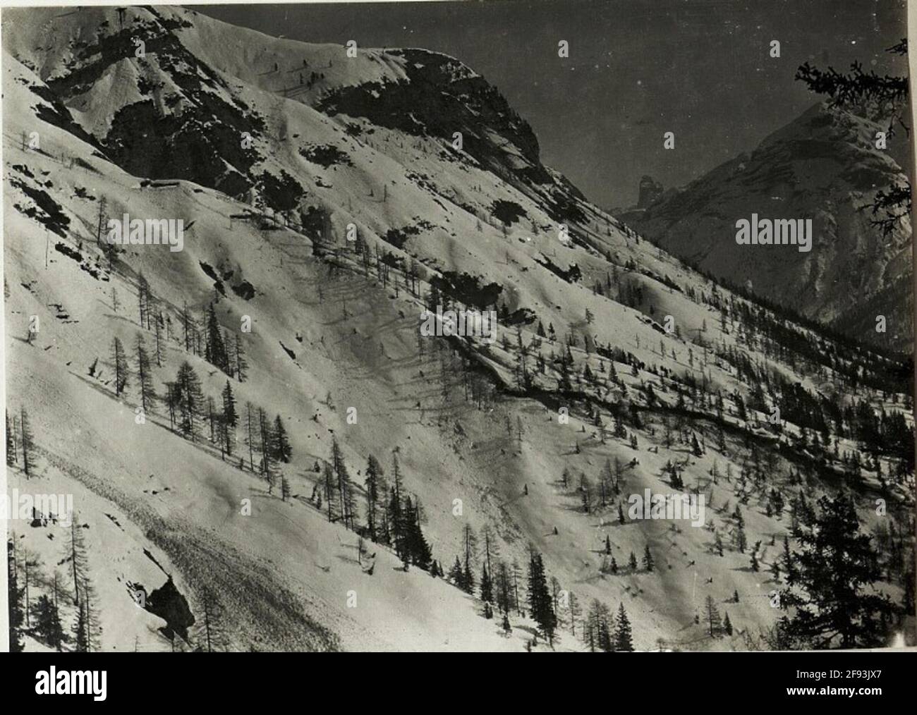 Opposing positions hi-res stock photography and images - Alamy