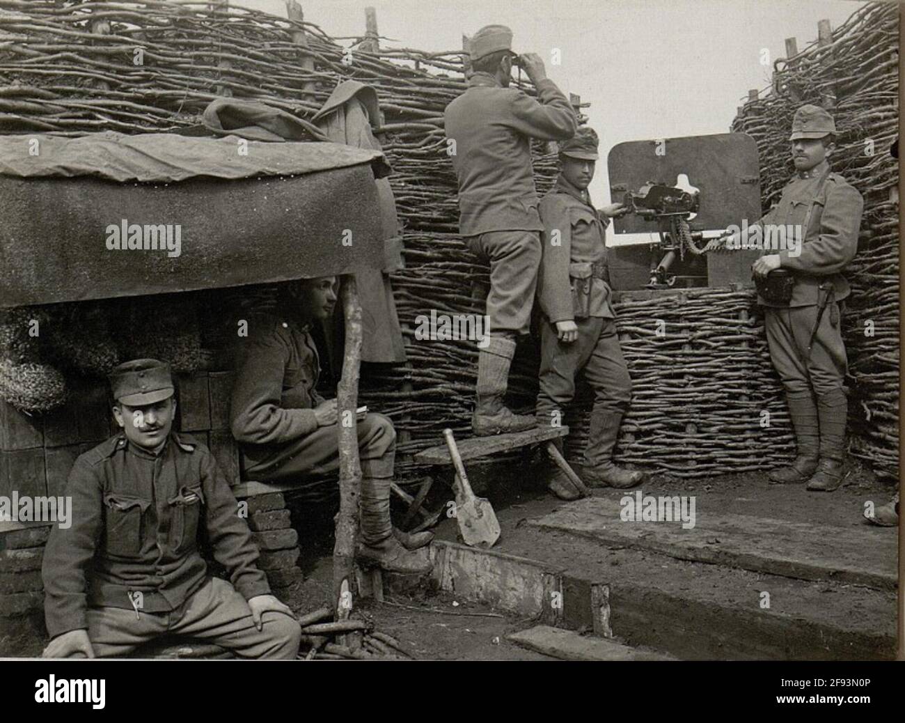 Machine rifle in position. Recorded on 25. III. 1916. I.R.No.5 Stock ...