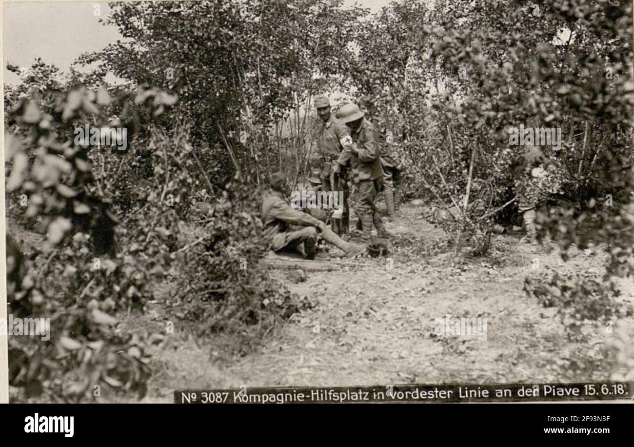 Auxiliary line hi-res stock photography and images - Alamy