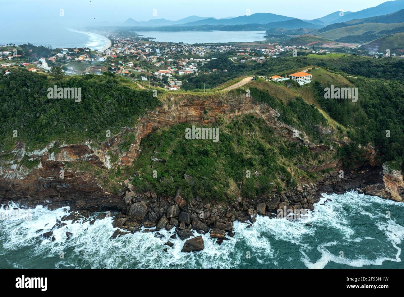 Cliff face fallen rocks hi-res stock photography and images - Alamy