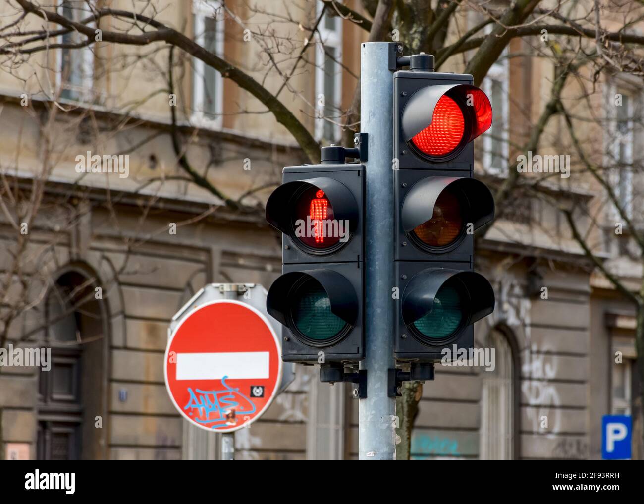Walking on dont walk sign hi-res stock photography and images - Alamy