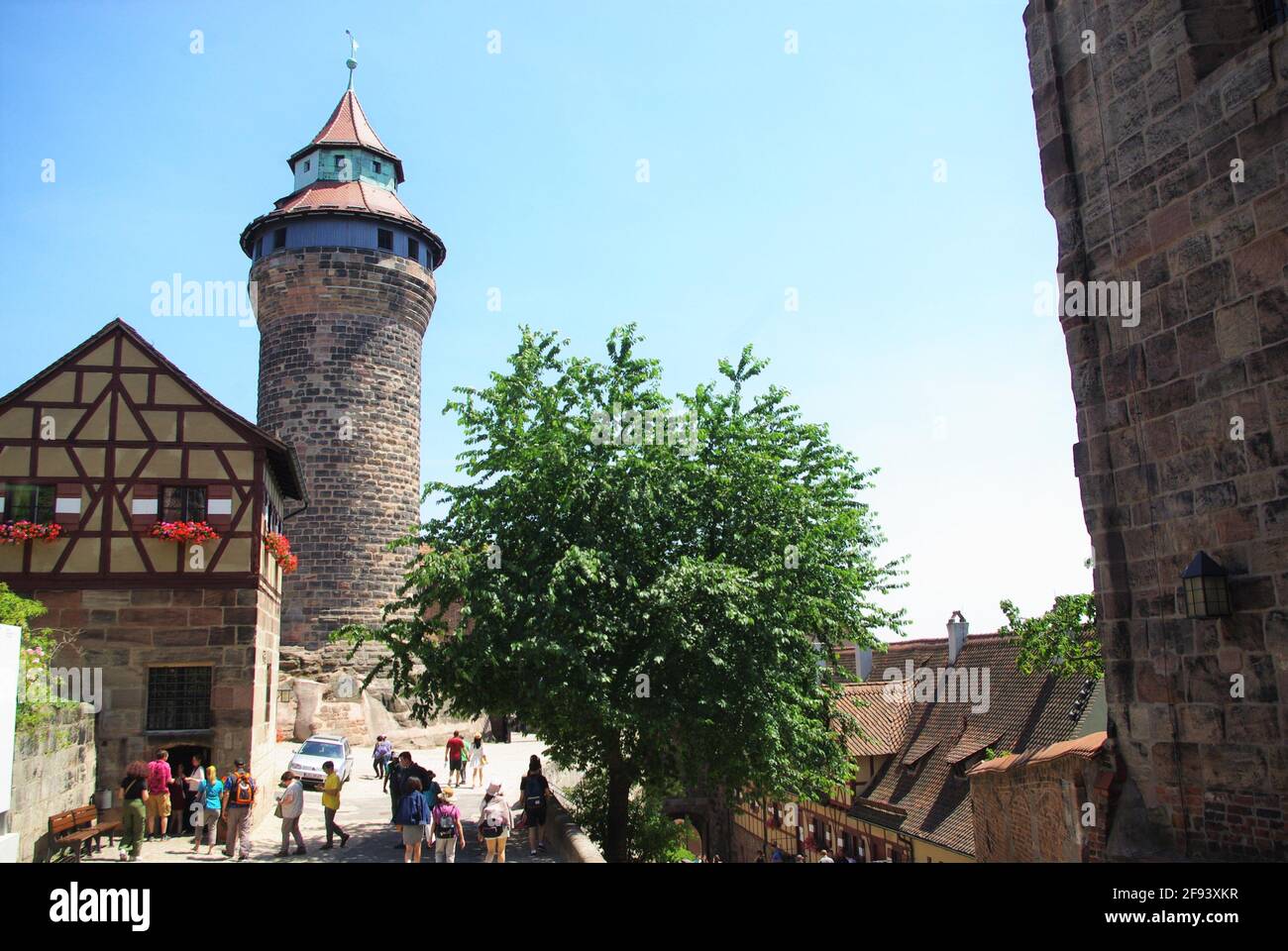 Sinwell Tower and deep well house, Imperial Castle, Nuremberg, Bavaria ...
