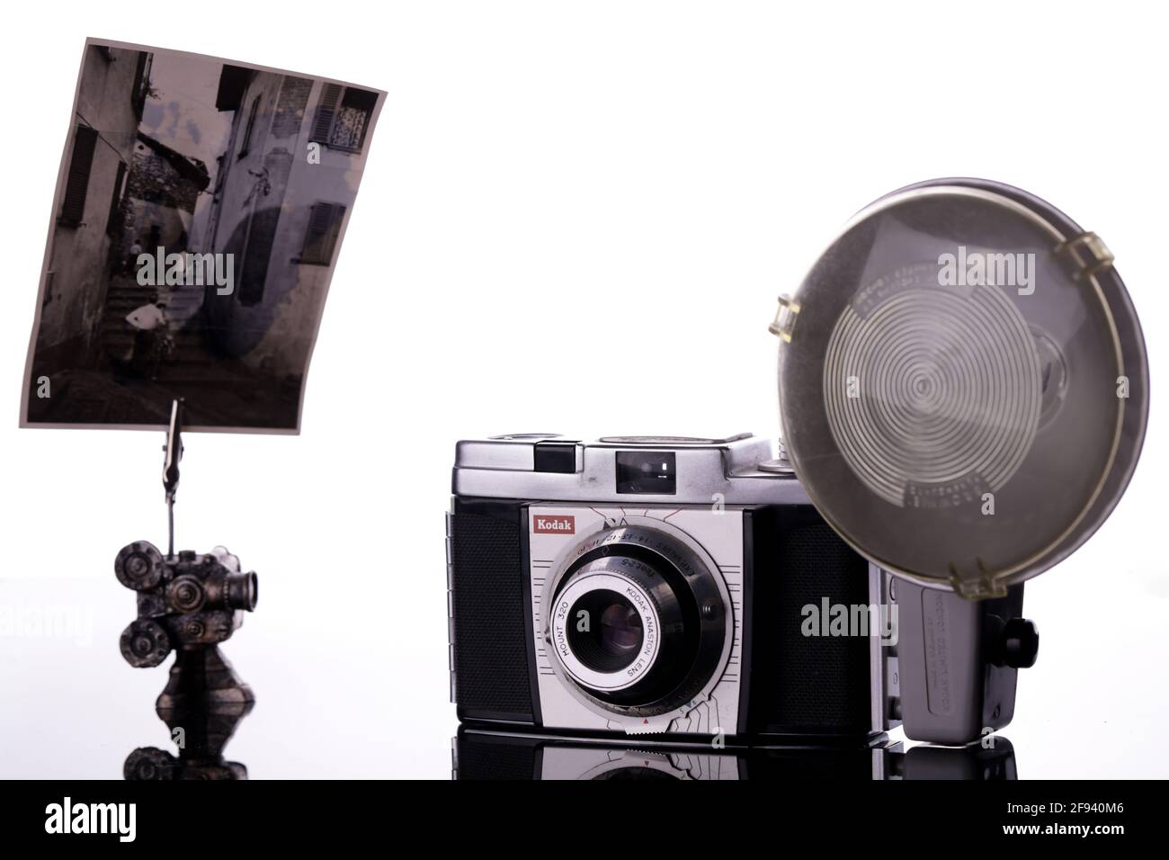 1950s cameras hi-res stock photography and images - Alamy