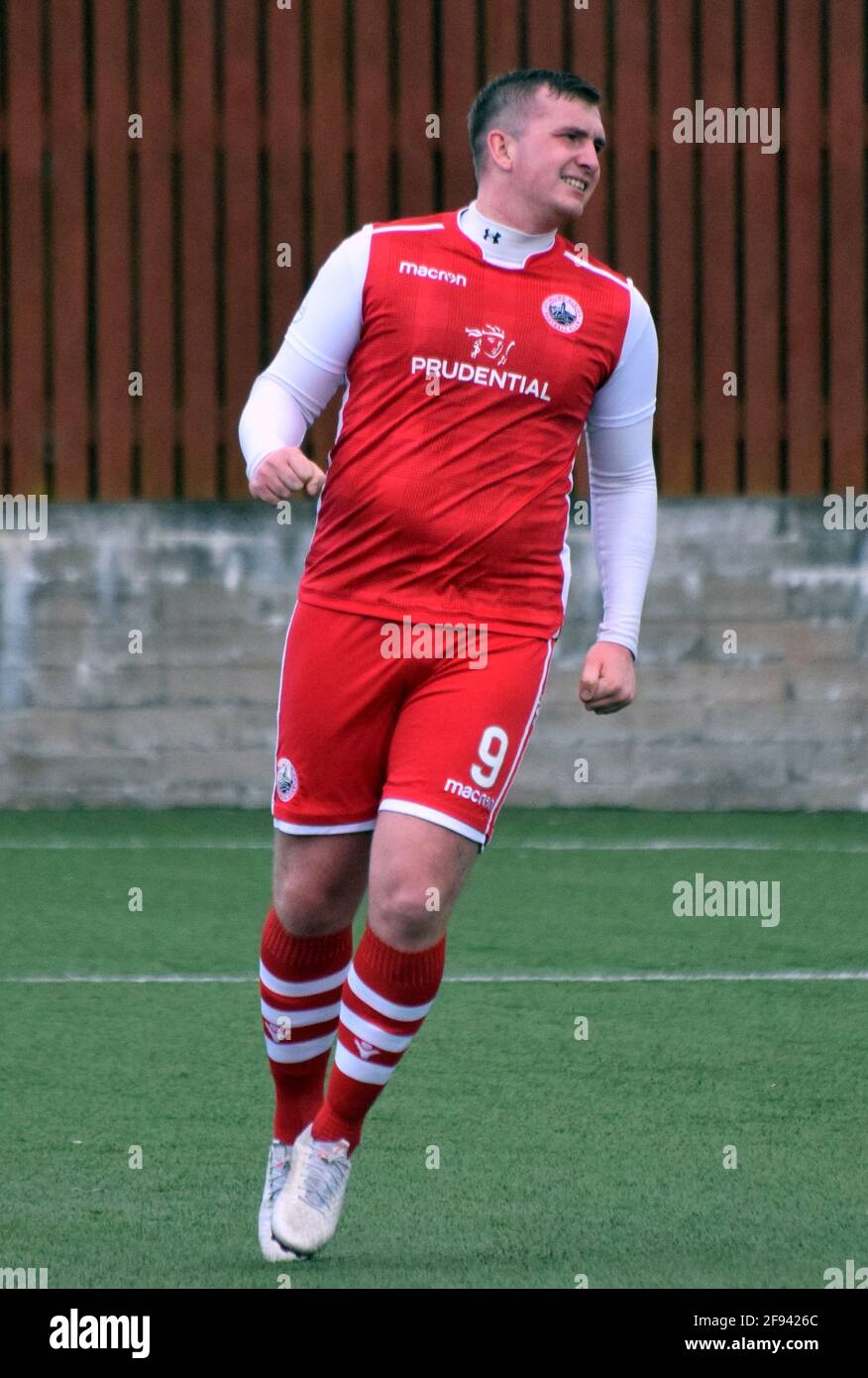 3pm kick off hi-res stock photography and images - Alamy