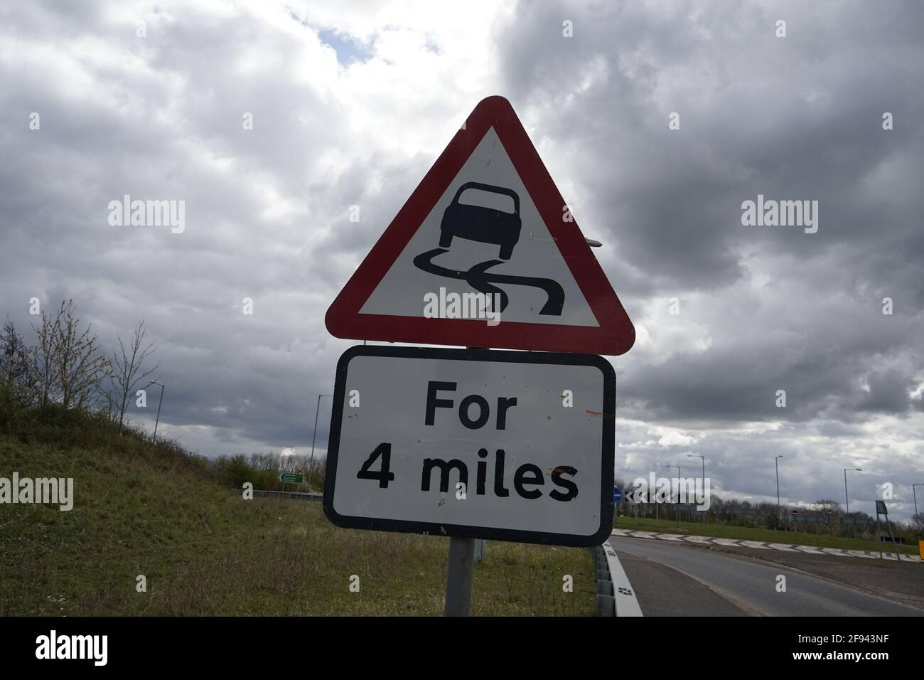 Car Warning Skid Sign 2021 Stock Photo - Alamy