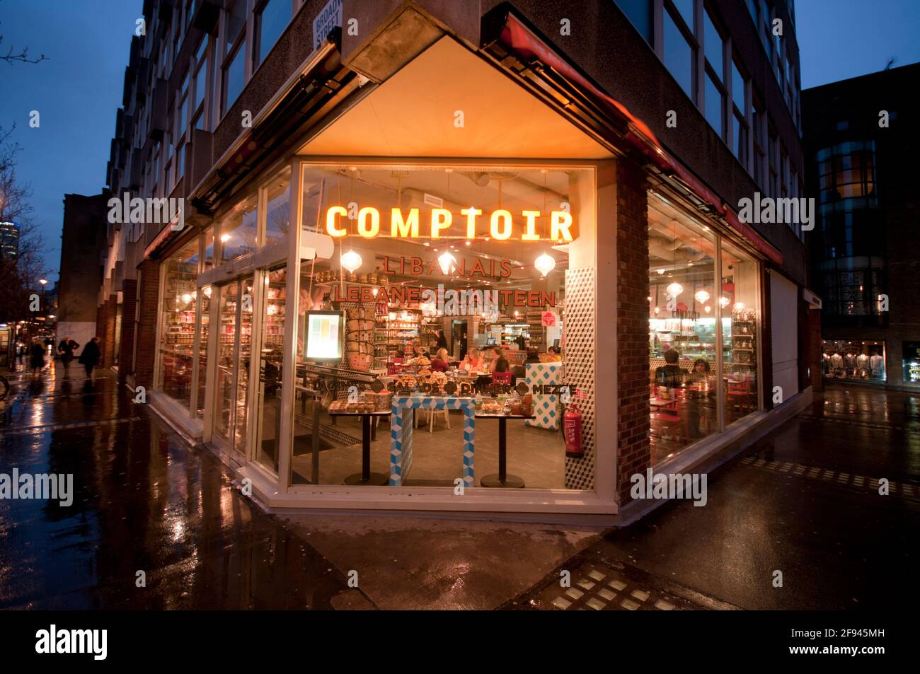 Soho in the rain hi-res stock photography and images - Alamy