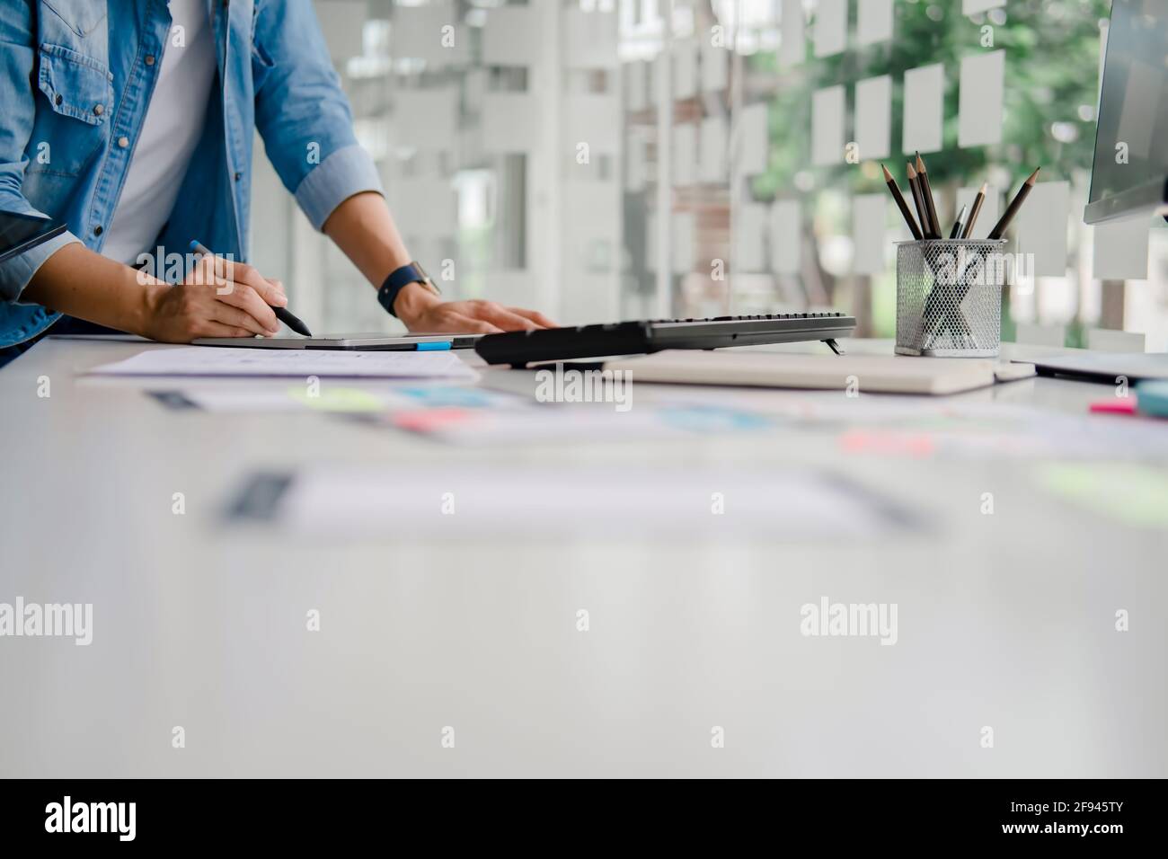 Successful Business Negotiation Between Partners Stock Photo - Alamy
