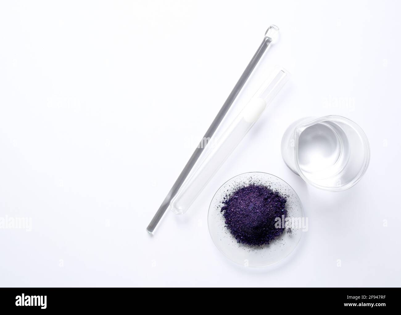 Potassium chloride beaker hi-res stock photography and images - Alamy