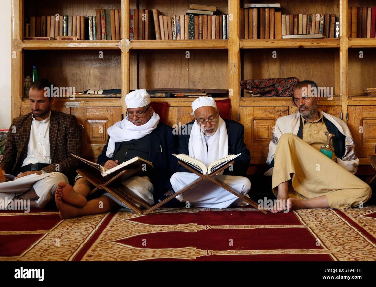 The great mosque of sanaa hi-res stock photography and images - Alamy