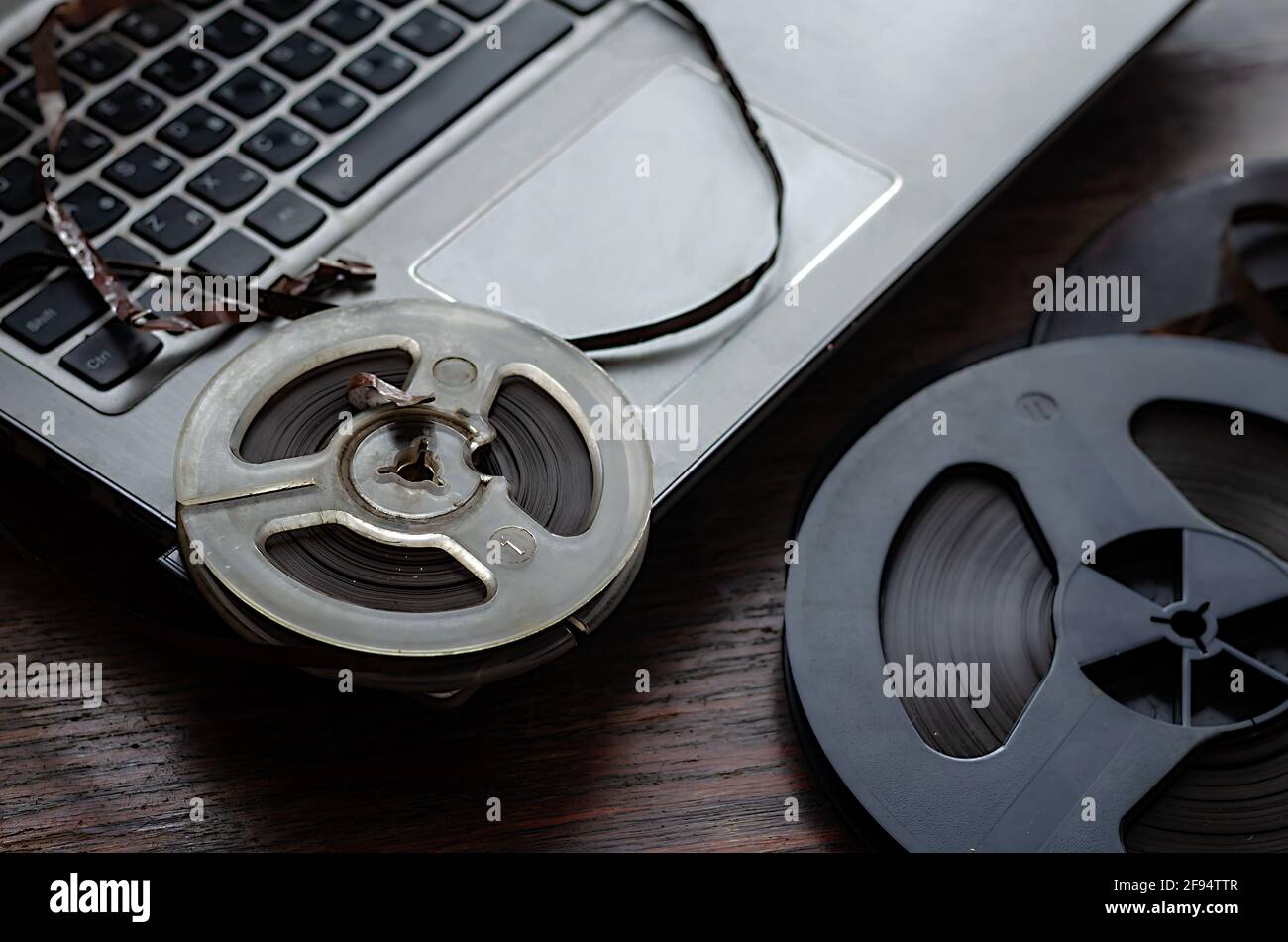 Magnetic tapes computer hi-res stock photography and images - Alamy